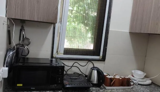 Balcony Studio near Max Hospital & Select Citywalk นิวเดลี (ราคาอัปเดต ...