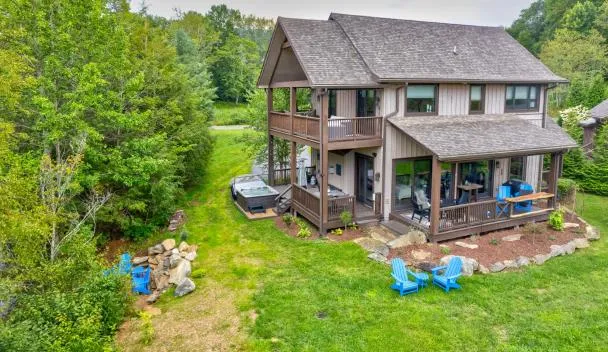 Maynard Rocks IV at Elk Creek, Banner Elk (updated prices 2026)