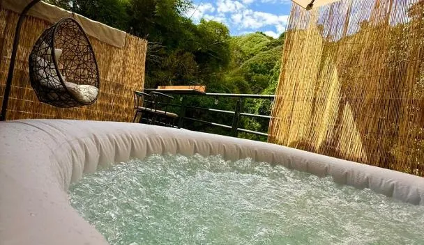 Glamping de lujo en Buga, jacuzzi-Río-Naturaleza-Piscina, Buga (updated ...