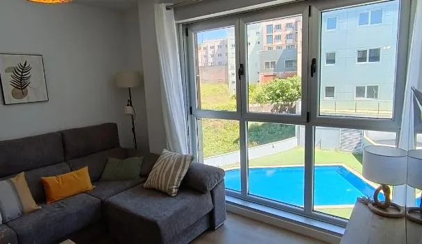 Las gaviotas,playa,piscinayparking, Malpica de Bergantiños (precios ...