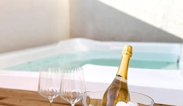 Jacuzzi Privativa com Café Especial, Próx Floripa e Praias, São José ...