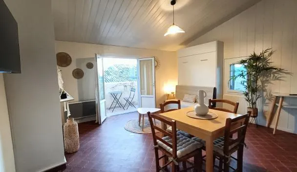 Rubis Provençal Climatisé avec Terrasse, Gréoux-les-Bains (preços ...