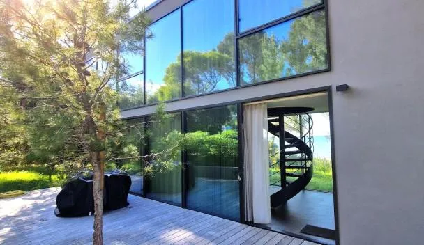 Waterfront Tiny House, Saint-Raphaël (tarifs actualisés pour 2026)