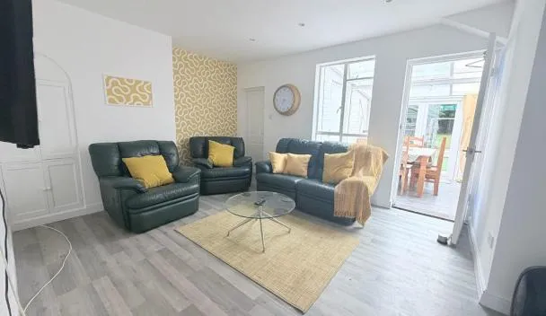 ONYX 4BR home near Computing History Museum, Chesterton (preços ...