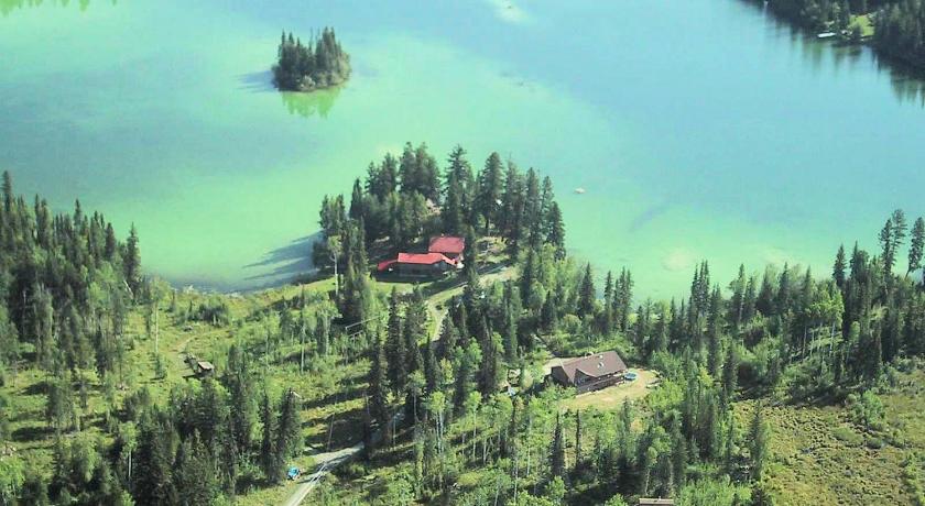 Ruth Lake Lodge Resort, Forest Grove (BC) | 2021 Updated Prices, Deals
