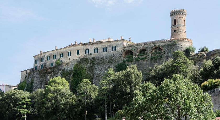 Castello Di Caccuri Suites in Caccuri, Calabria