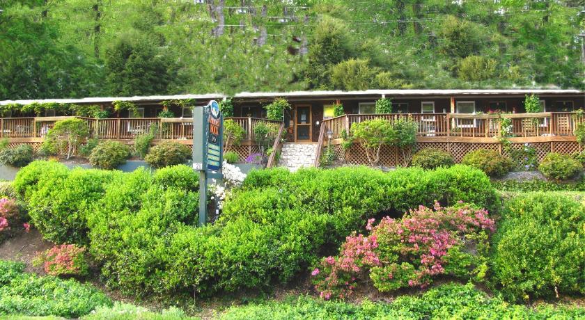 Chimney Rock Inn & Cottages (Чимни Рок (Северная Каролина)) – цены и ...