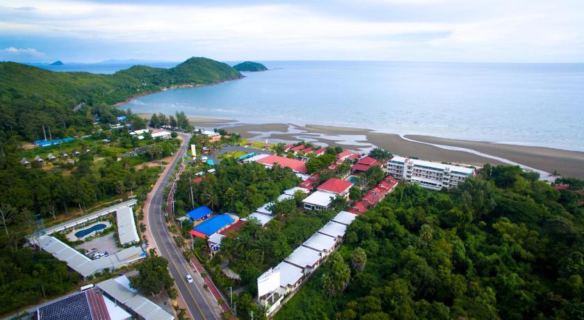 New Travel Beach Resort, Chanthaburi | 2022 Updated Prices, Deals
