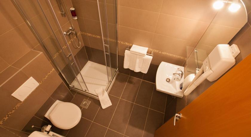 ECO Hotel Center Postojna Slovenija - NAJBOLJŠE CENE S POPUSTOM ugodni ...