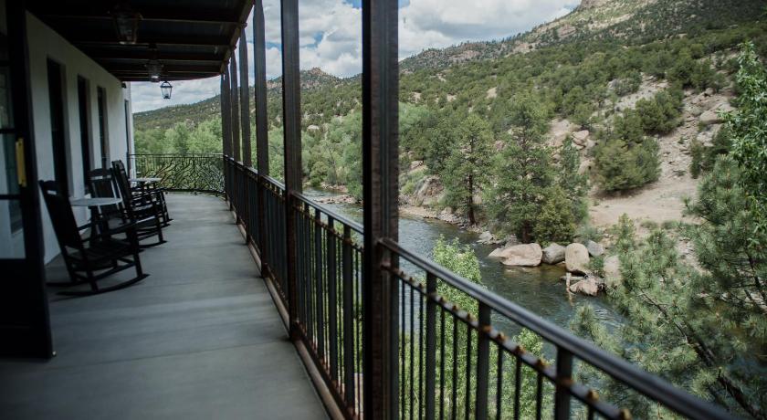 Surf Hotel & Chateau, Buena Vista (CO) | 2022 Updated Prices, Deals