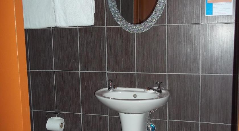 Ecotel Benoni Guest House (Johannesburg) - Deals, Photos & Reviews