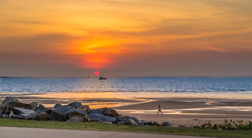 Mindil Beach Casino and Resort, Darwin | 2023 Updated Prices, Deals