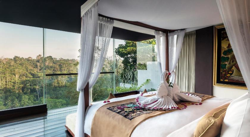 19 Best Private Pool Villas in Bali [2022 Edition]!