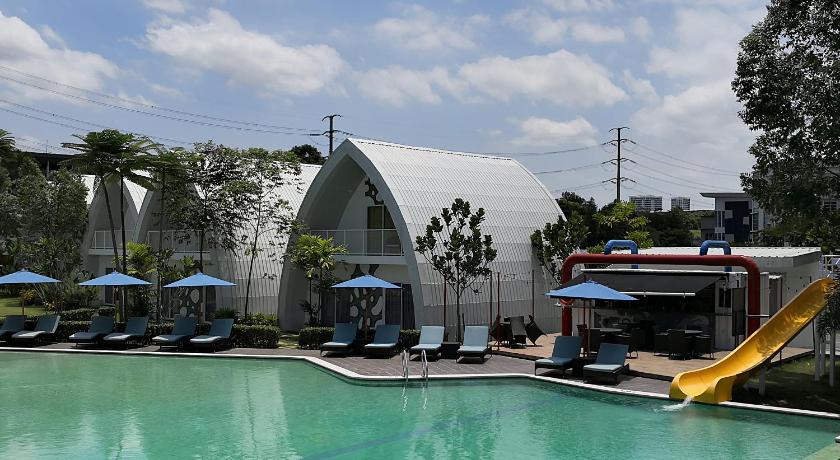 Dash Box Hotel Cyberjaya Dash Box Hotel @ MaGIC Village, Cyber 8 ...