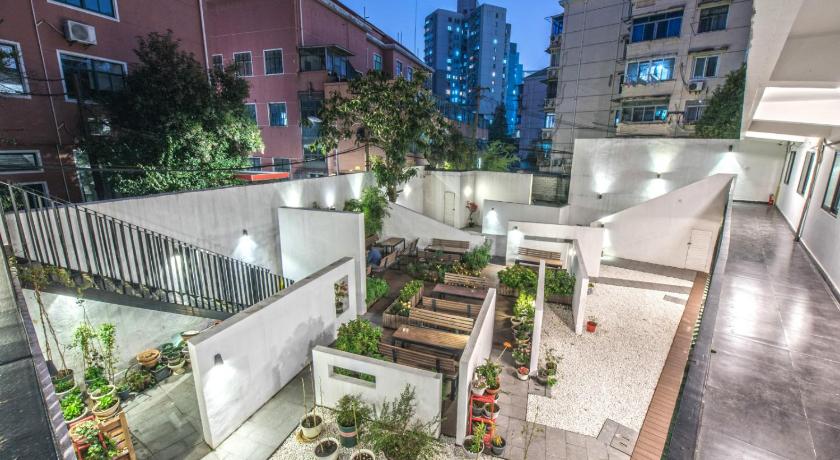 15 Best Backpackers Hostels in Shanghai ️ | 2026