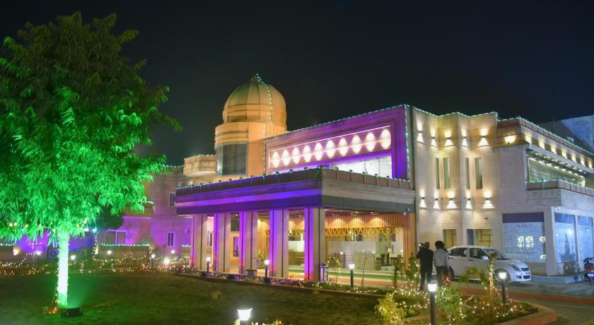 The River Front Resort - Satna District