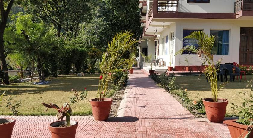 Nishant Garden Resort Guesthouse/bed and breakfast (Rishikesh) - Deals ...
