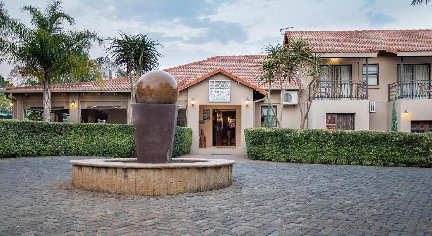 Three Oaks and an Aloe Boutique Hotel, Hartbeespoort | 2023 Updated ...