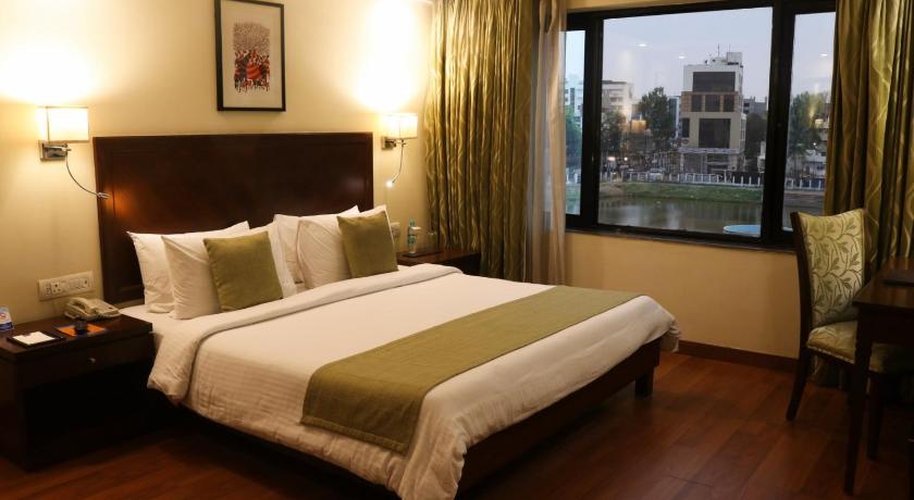 Le Lac Sarovar Portico- Ranchi (formerly Hotel Le Lac - Ranchi) Line ...