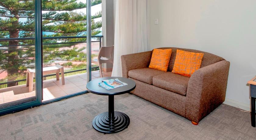 Quality Resort Sorrento Beach, Perth | 2021 Updated Prices, Deals