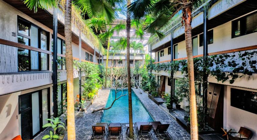Outpost Ubud Penestanan Coworking and Coliving Hotel (Bali) - Deals ...