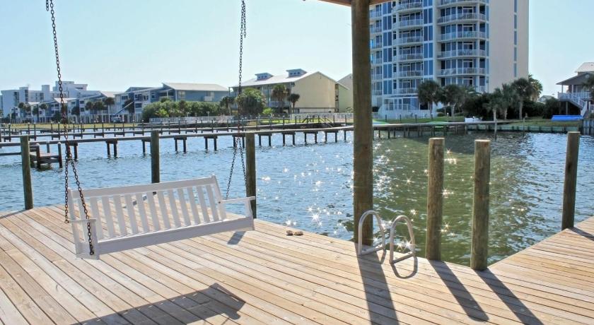 Little Lagoon Cottages, Unit D home Entire house (Gulf Shores (AL ...