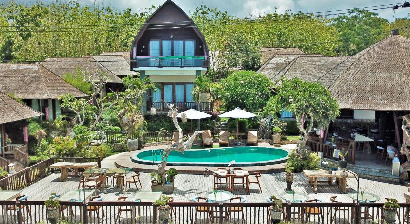 Where To Stay In Nusa Penida (Everything You Need To Know) - Breathing ...