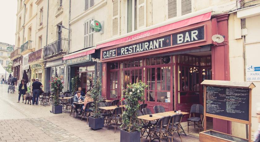 La Maison de la Liberté Jean-François de La Pérouse 12 Place de la ...