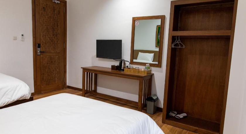 Baratha Hotel & Resto, Bondowoso | 2021 Updated Prices, Deals