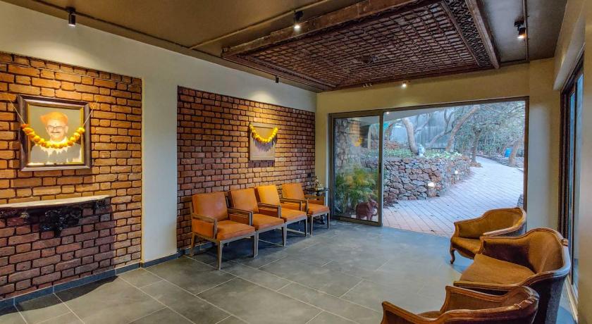 Best Price on Advait Resort, Kshetra Mahabaleshwar in Mahabaleshwar ...