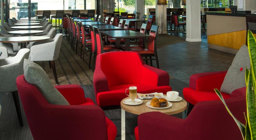 Holiday Inn Express Bath in Bath - See 2023 Prices