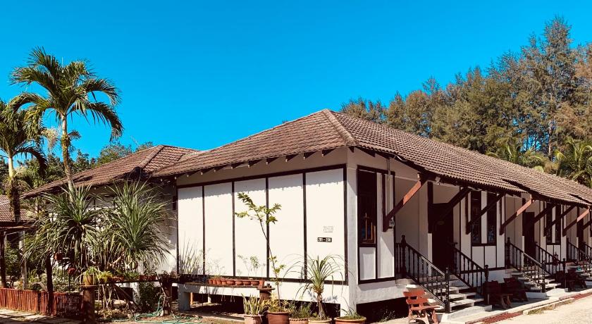 Best Price on Lis Na Ree Resort by Moka in Kuantan + Reviews!