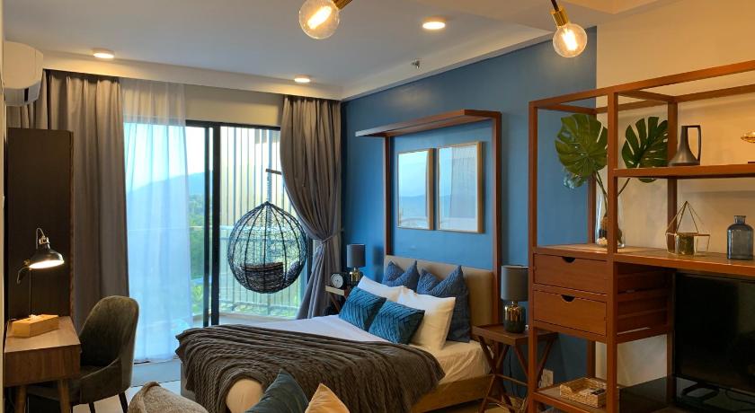 Best Price on Deluxe Holiday Studio Suite at Timurbay with Seaview in ...