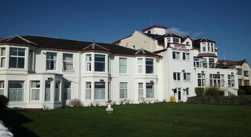 Best Price on OYO The Esplanade Hotel in Dunoon + Reviews!