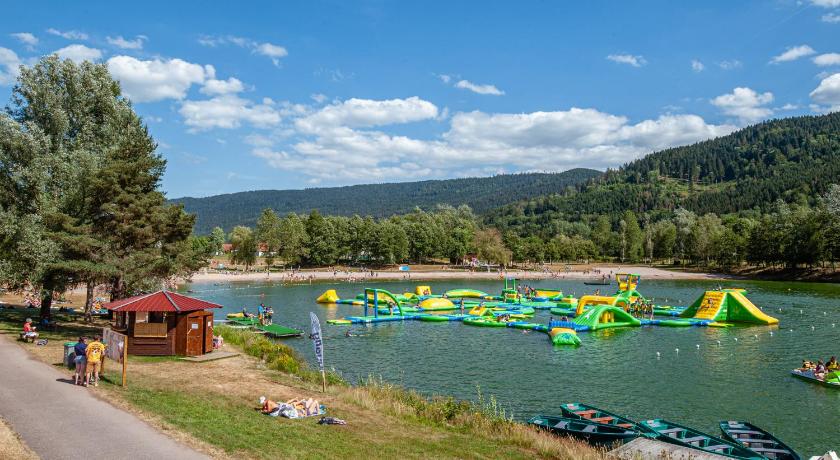 Camping Base de Loisirs du Lac de la Moselotte | Saulxures-sur ...