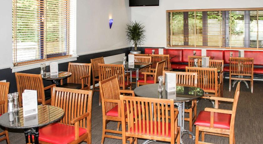 ibis Cardiff Gate - International Business Park (formerly ibis Cardiff ...