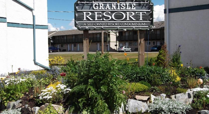 Best Price on Granisle Resort in Granisle (BC) + Reviews!