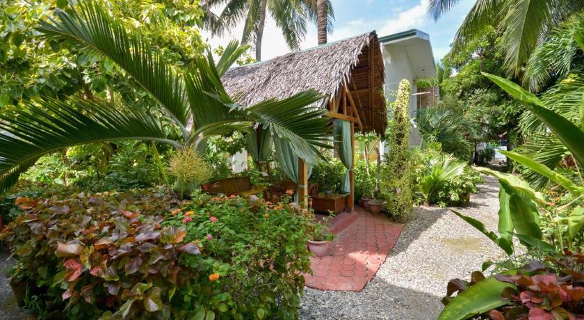 RedDoorz Plus @ Secret Garden Boracay, Boracay Island | 2022 Updated ...