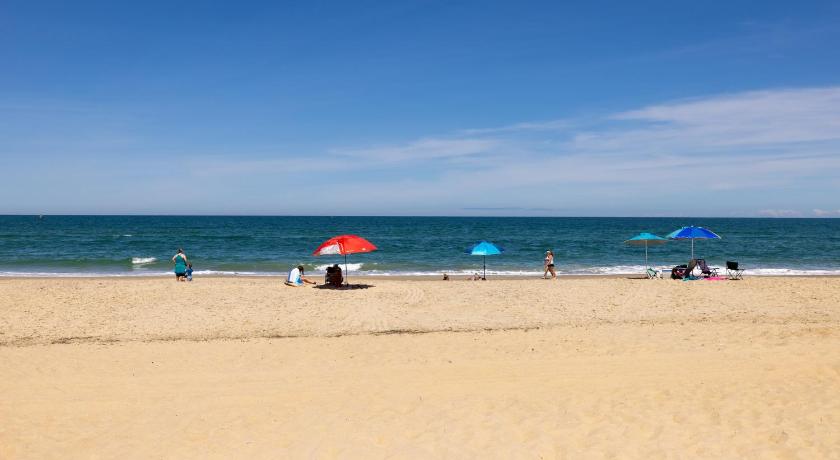 Dolphin Oceanfront Motel - Nags Head, Nags Head (NC) | 2023 Updated ...