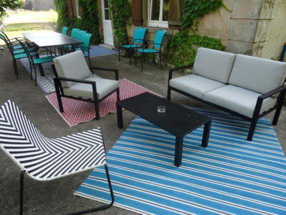 LA BELLE D'ANTAN 1,PLACE DE LA GARE Saint-Bonnet-en-Bresse