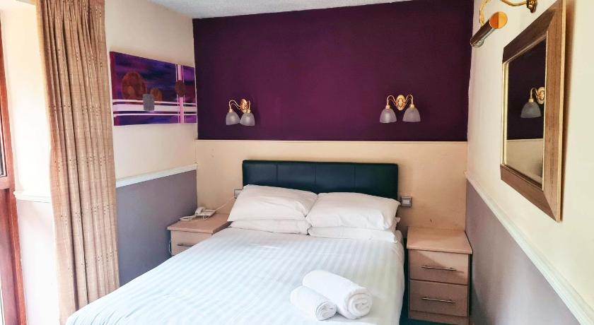 The Coach House at Missenden Abbey | Great Missenden 2020 UPDATED DEALS ...