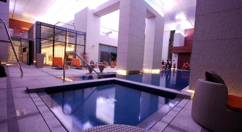 Royal Club By RVHR, Bonnington Residential Tower - JLT Entire apartment ...