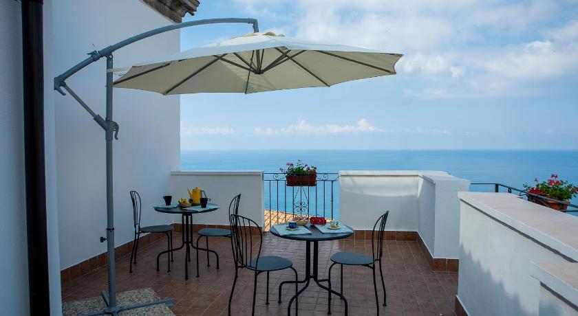 B&B La Terrazza, Cetraro, Italy - Photos, Room Rates & Promotions