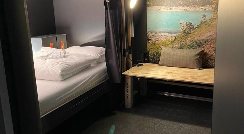 Best Price on Capsule Hotel - Alpine Garden Zurich Airport in Zürich + Reviews!