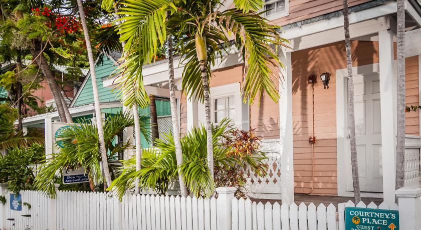 Courtney's Place Historic Cottages & Inns, Key West (FL) | 2022 Updated ...