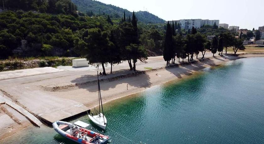 Holiday house with a parking space Bacina, Neretva Delta - Usce Neretve ...