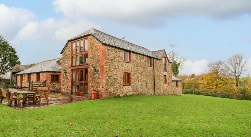 Stone Barn Beer Mill Farm Clawton Holsworthy