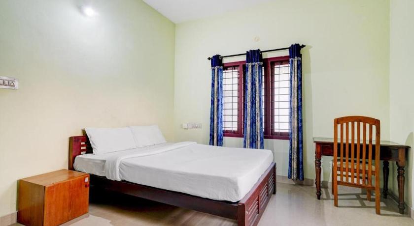 Hotel O Nettoor Near Lakeshore Hospital in Ernakulam, Kochi from $10