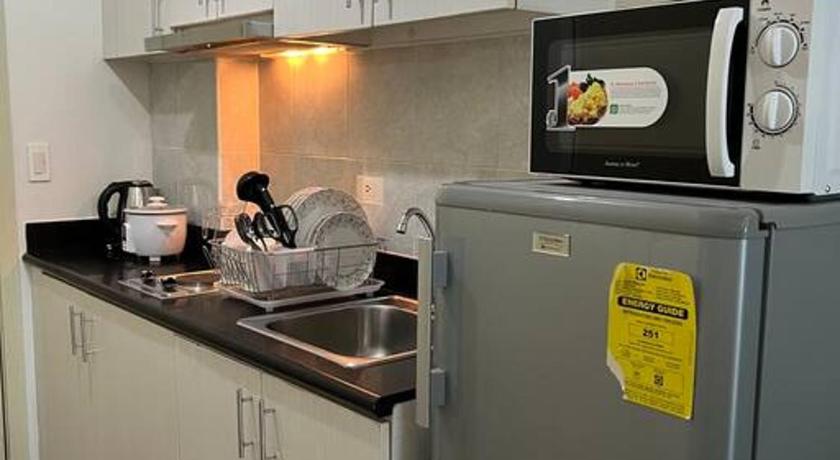 JAZZ Residences - 1 Bedroom with Balcony - Cable, Wifi & Netflix ...