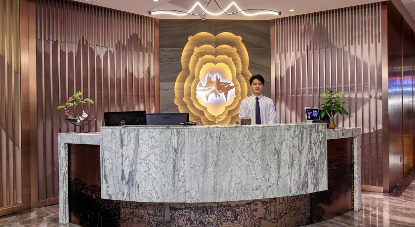 Wing Hotel Guilin - Central Square in Guilin | 2025 Updated prices ...